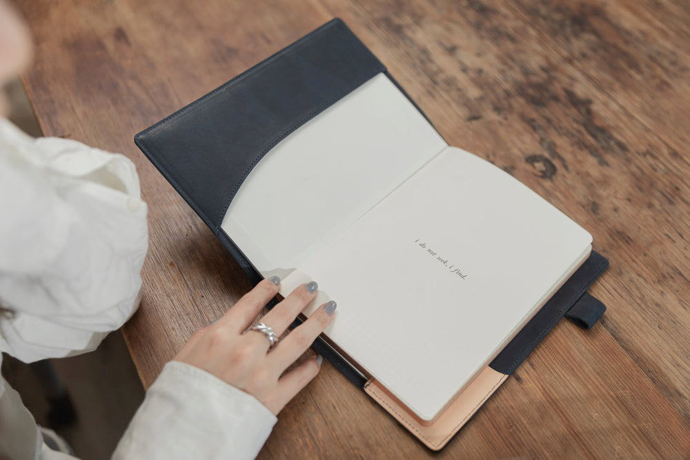 zaley – waji exhibit store